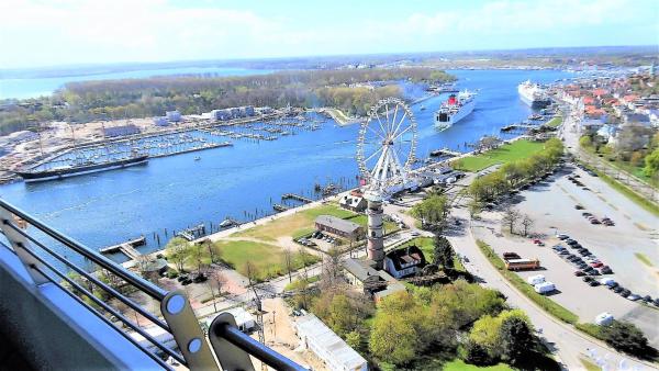 Luxus-ecksuite Mit Stylischem Design Und Traumblick üBers Meer, 26.stock Im Maritim - Lübeck