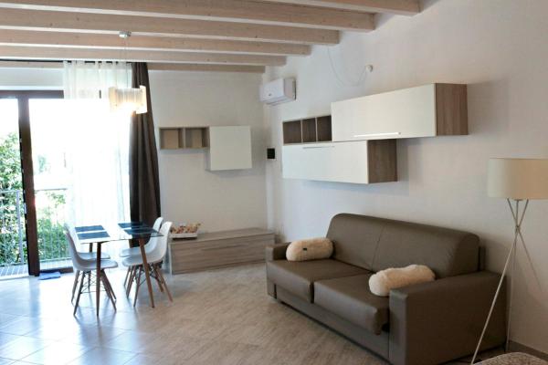 Paradeisos Residence Sas - Lac Majeur