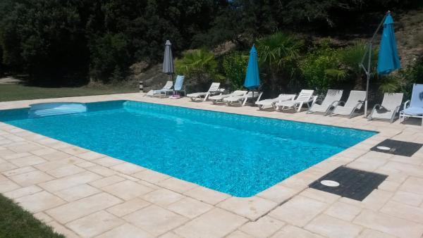 Ferme De Palumiane - Chambres Climatisées - Grignan