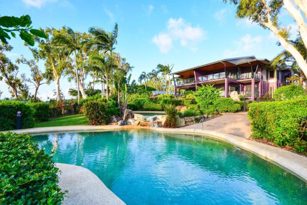 Anchorage - Hamilton Island