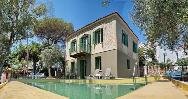 Ouzo Traditional House With Private Pool - Лесбос