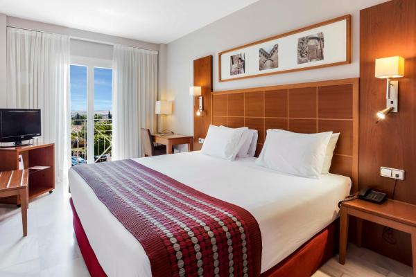 Exe Las Adelfas - Cordova