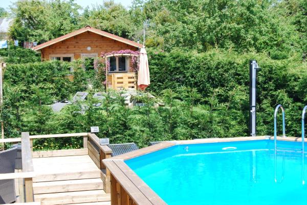 The Cabin With Heated Outdoor Pool - Saint-Hilaire-du-Harcouët