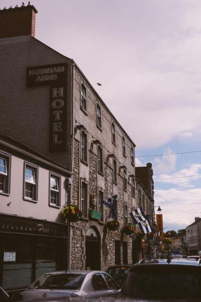 The Farnham Arms Hotel - Cavan