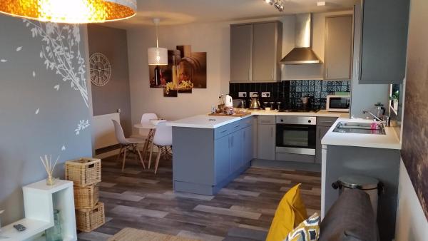 New Contemporary Flat Minutes From Airport & Nec - Staffordshire