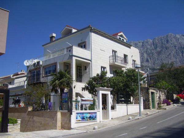 Apartments Villa More - Brela