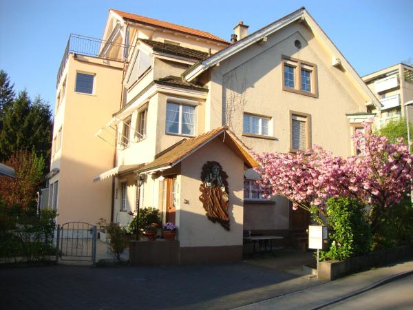Niros Bed & Breakfast - Basel