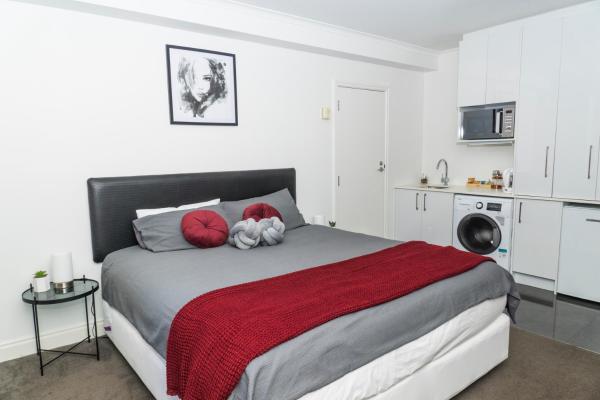 Gorgeous Apartment With Nice View, Pool And Gym! - Auckland