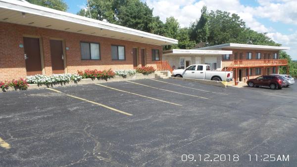 Rivers Edge Motel - Missouri