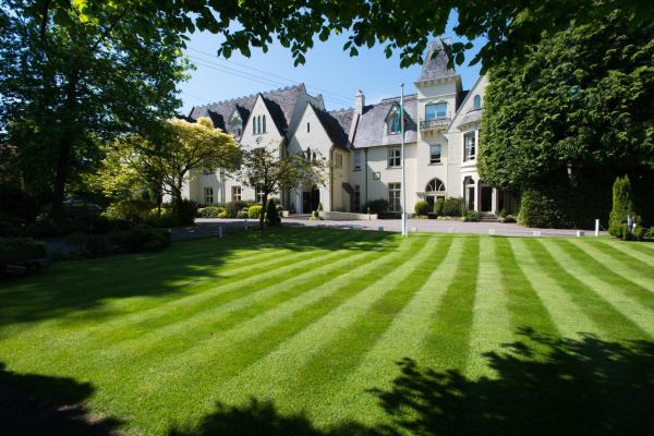 Glen-yr-afon House Hotel - Usk