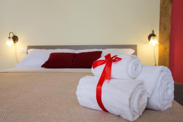 La Fontana Di Rua Catalana - Naples, Italie