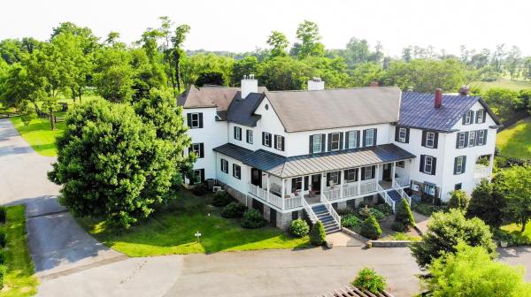 The Manor At Airmont - Virginia