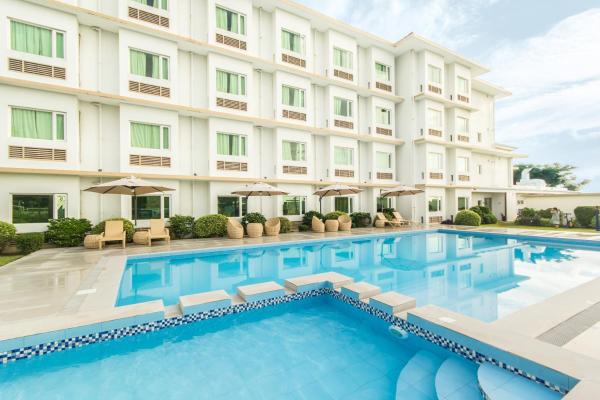Microtel By Wyndham South Forbes Near Nuvali - Silang