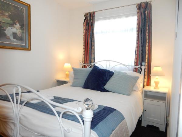 Dartmouth Chalet Holidays - Torcross