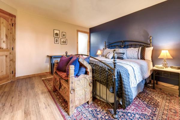 One-bedroom Atrium Condo 05 - Breckenridge, CO