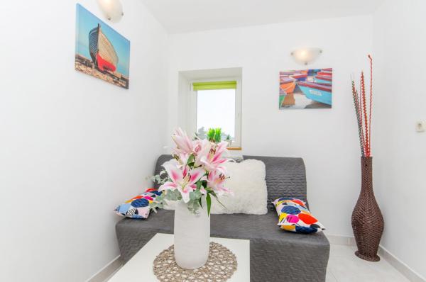 Stone Rose In Center - Split