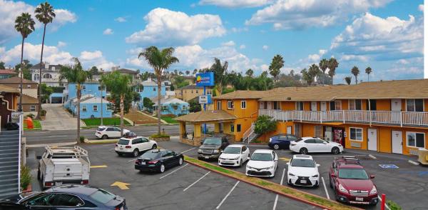 Redondo Inn And Suites - Manhattan Beach, CA