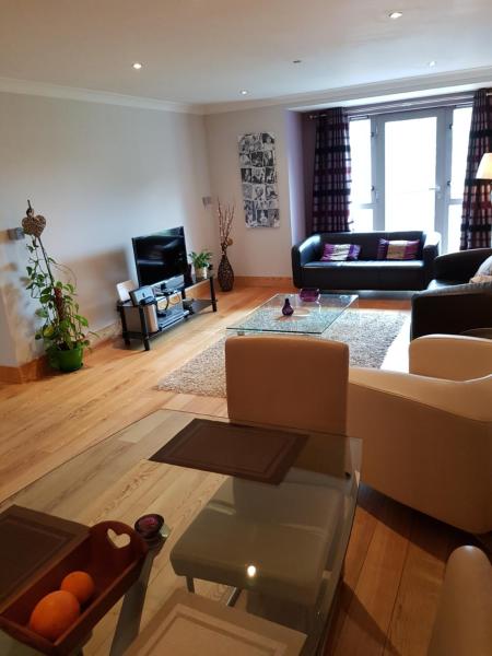 The Courtyard Apartments !!!! - Killarney