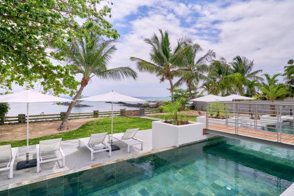 Les Estivales Beachfront Suites & Penthouses With Lov - Port Louis (Mauritius)