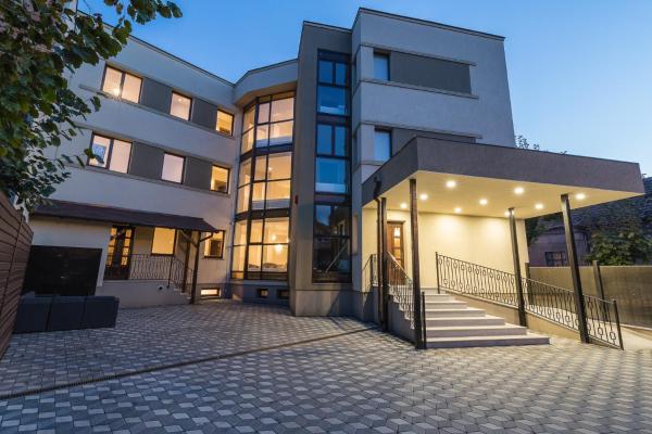 Pensiunea Select Central - Târgu Mureș