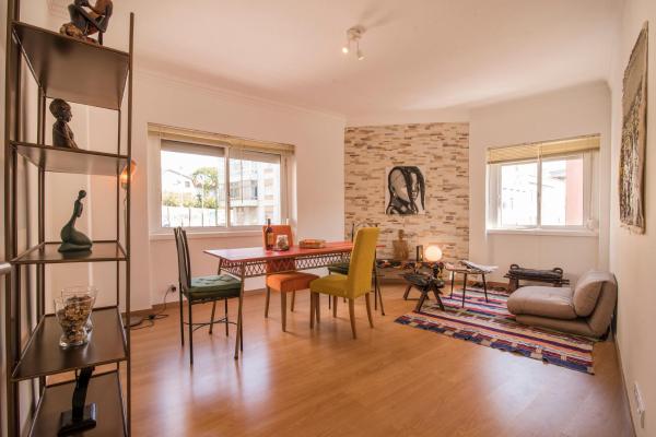Art And Design Apartment In Lisbon - Campo de Ourique