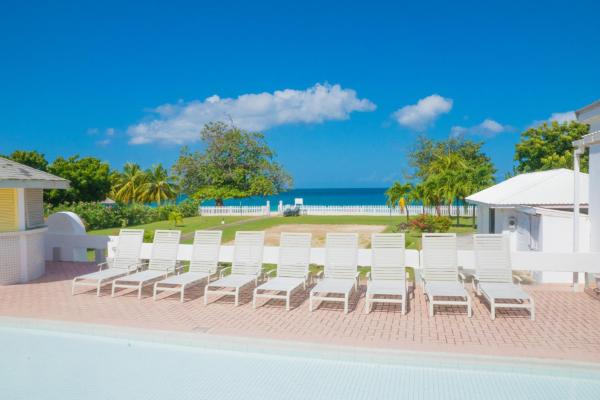 Allamanda Beach Resort - Granada