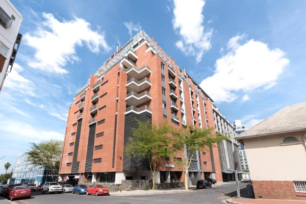 Metropolis Apartments - Camps Bay