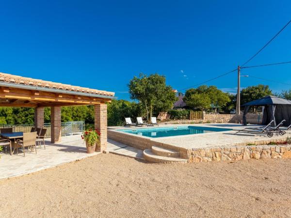 Gorgeous Villa In Malinska With Private Pool - Krk