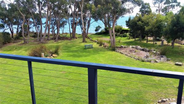 Four Seasons Waterfront Villas - Eaglehawk Neck