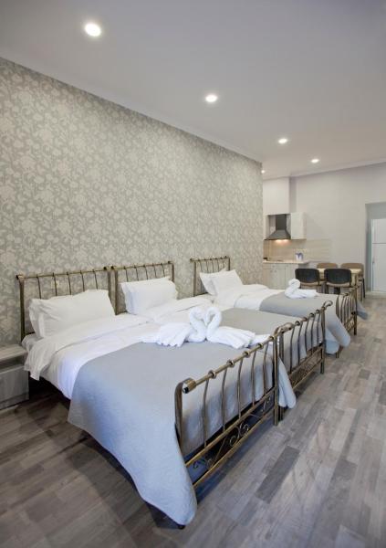 Metekhi Corner Apartments - Tbilisi
