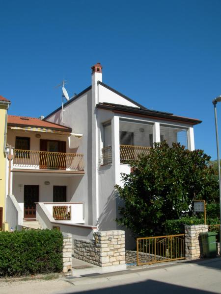 Apartments Nadija - Bale
