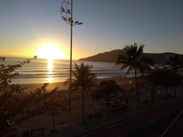 Apto. Beira Mar Em Bal. Camboriu - Balneário Camboriú