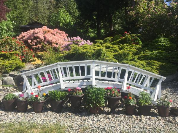 Garden Bridge House - Sechelt