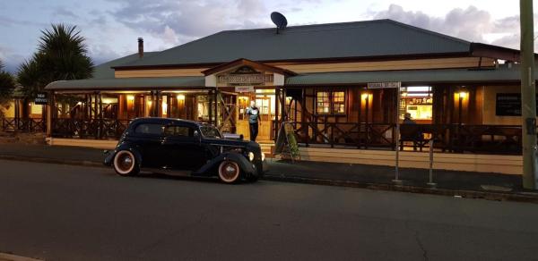 Bororen Motel - Miriam Vale