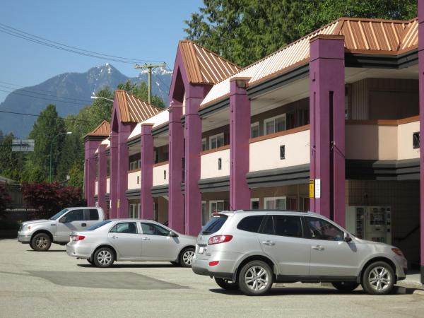 North Vancouver Hotel - North Vancouver
