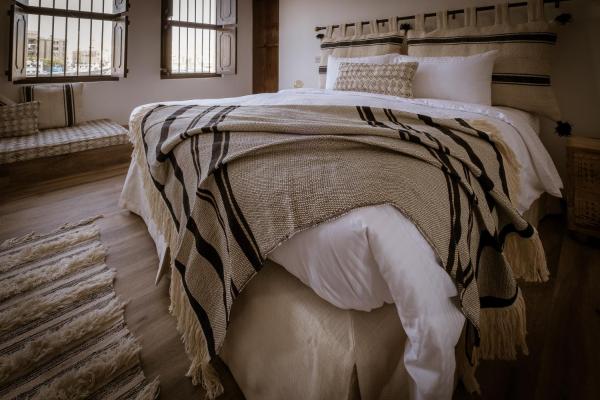Mazmi Casa - Dubai