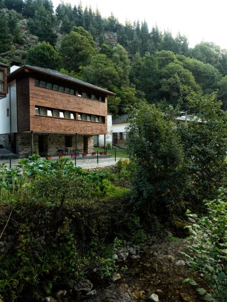 Un Hotel Rural De Ensueño En Plena Naturaleza. - Cangas del Narcea