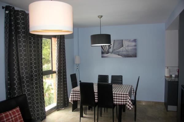 Holiday Apartments Malvarrosa Beach - Valencia