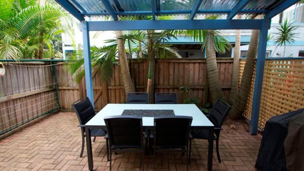 Byron Bay Accom Unit 3 41 Childe Street - Belongil Beach Apartment - Byron Bay