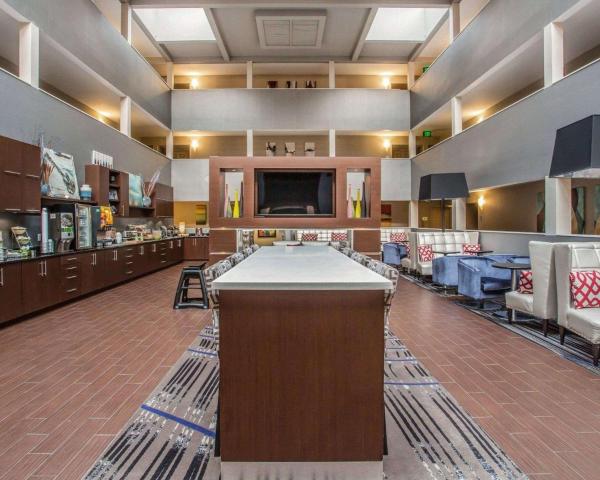 Quality Suites Nashville Airport - Mt. Juliet
