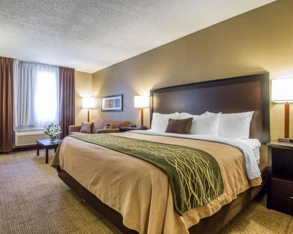 Quality Inn - Ages, KY