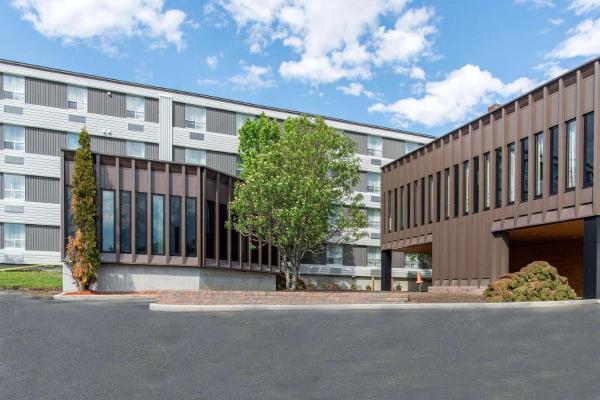 Quality Hotel & Suites - Gander