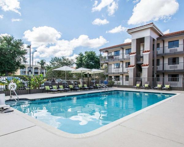 Quality Inn & Suites By The Parks - Celebration, FL