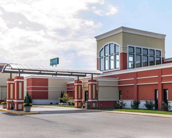 Quality Inn & Suites Mattoon South - Charleston, IL