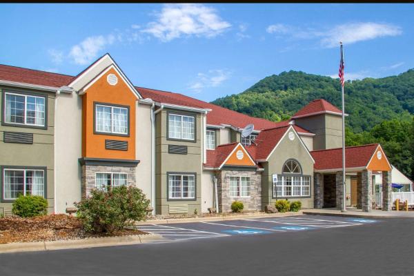 Quality Inn & Suites Maggie Valley - Cherokee Area - Maggie Valley, NC