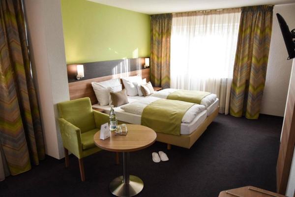 Martins Klause Airport Messe Hotel - Air Conditioning - Self Check-in Available - Stuttgart