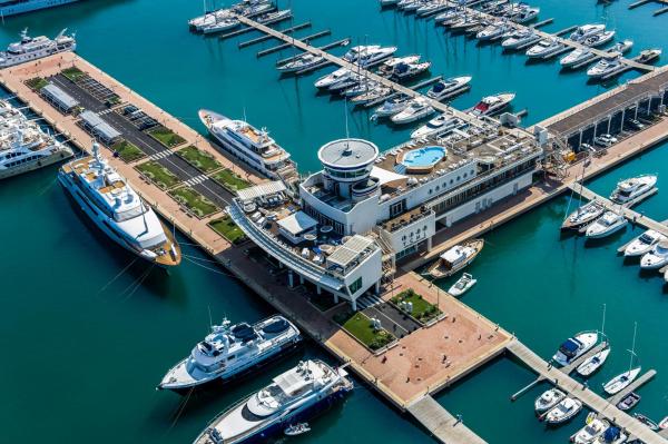 Albergo Yacht Club Marina Di Loano - Pietra Ligure