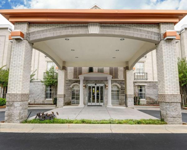 Quality Inn & Suites Little Rock West - Little Rock, AR