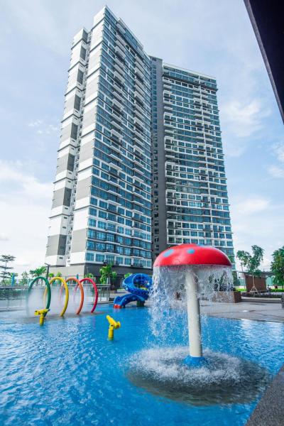 Molek Regency Taman Molek - Sembawang