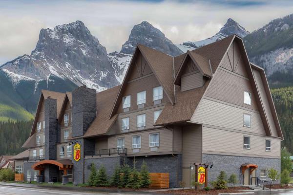Super 8 By Wyndham Canmore - Canmore